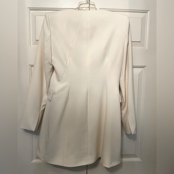 Zara | Jackets & Coats | Zara Cream Colored Blazer With Shoulder Pads ...